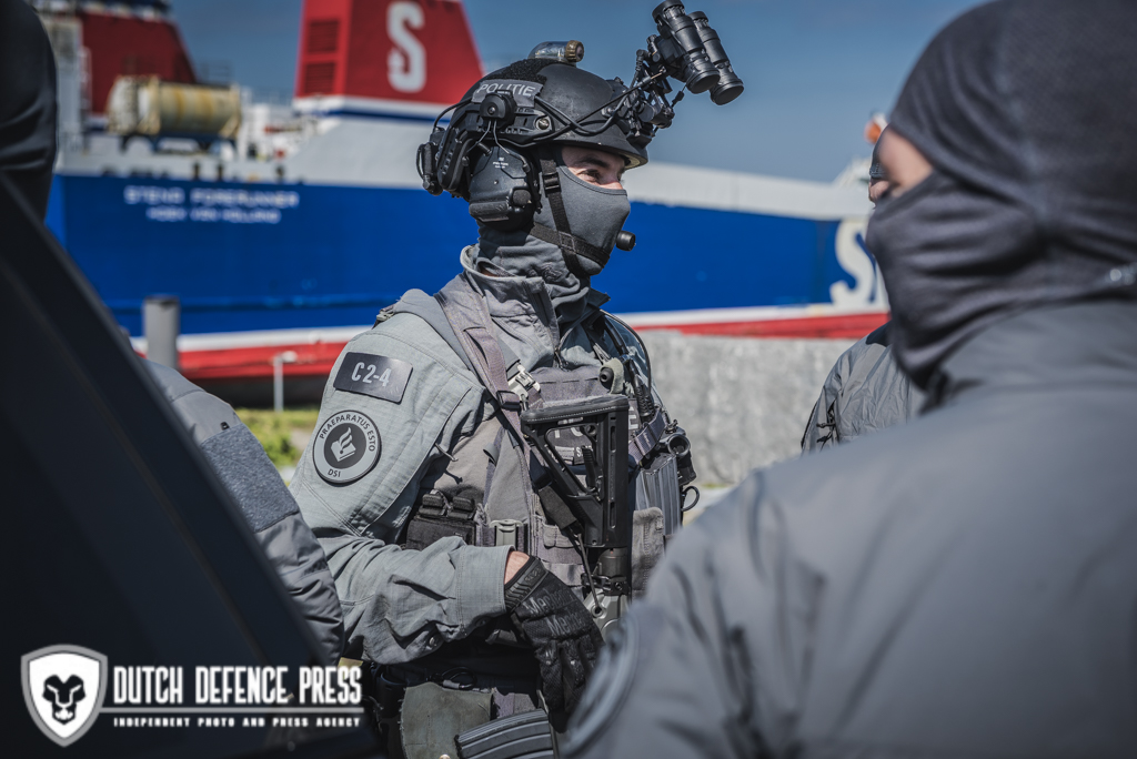 Dienst Speciale Interventies - Dutch Defence Press