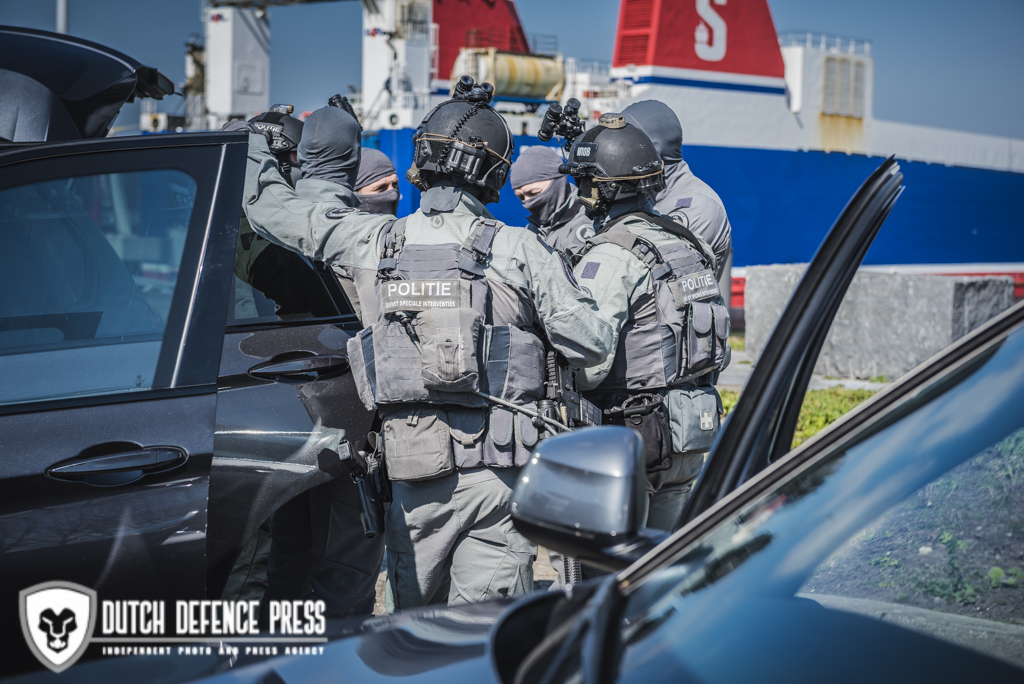 Dienst Speciale Interventies - Dutch Defence Press
