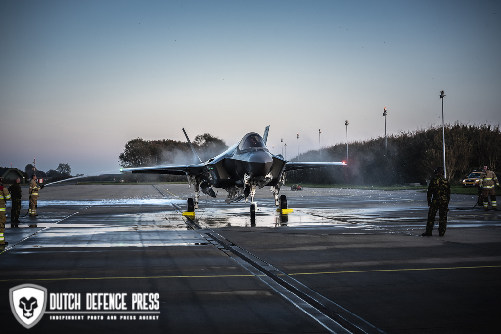 First Aircraft Arrival F-35 - Dutch Defence Press
