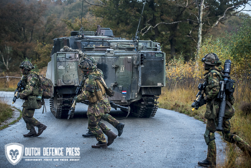 Zebra Sword - Vlasakkers - Dutch Defence Press