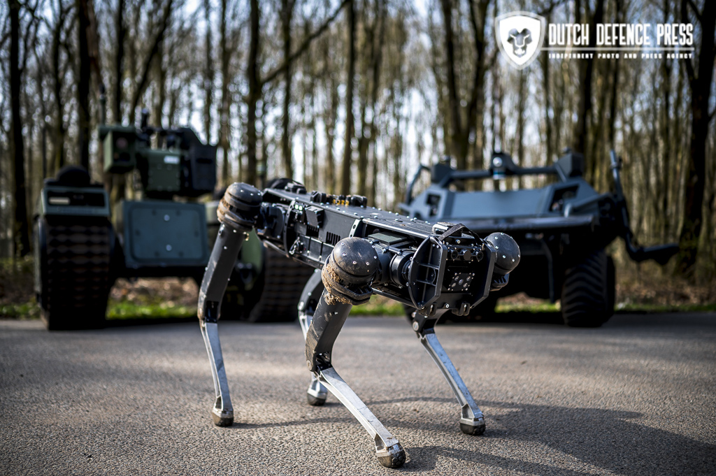 KCT operator krijgt nieuw persoonlijk wapen - Dutch Defence Press